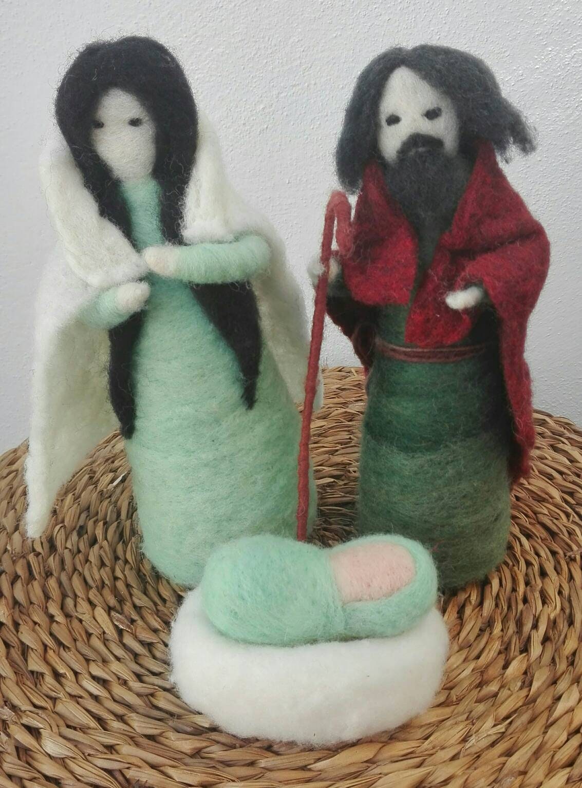 Needle Felted Nativity 3 Piece Felted Natitvity Manger 3 - Etsy