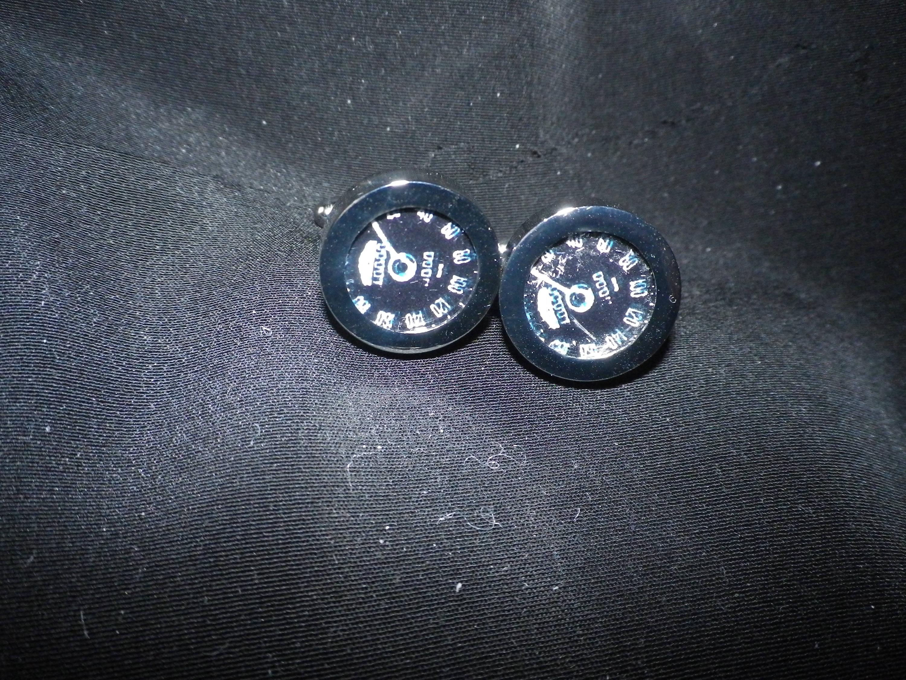 Aston Martin DB5 Speedo Cufflinks, Stainless Steel, James Bond Style ...