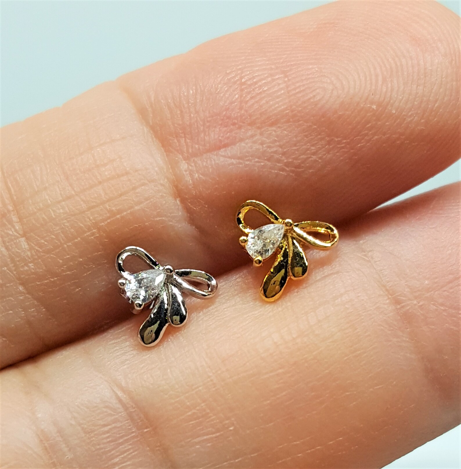 20G Tiny Ribbon Piercing Tragus Piercing Cartilage Tragus - Etsy