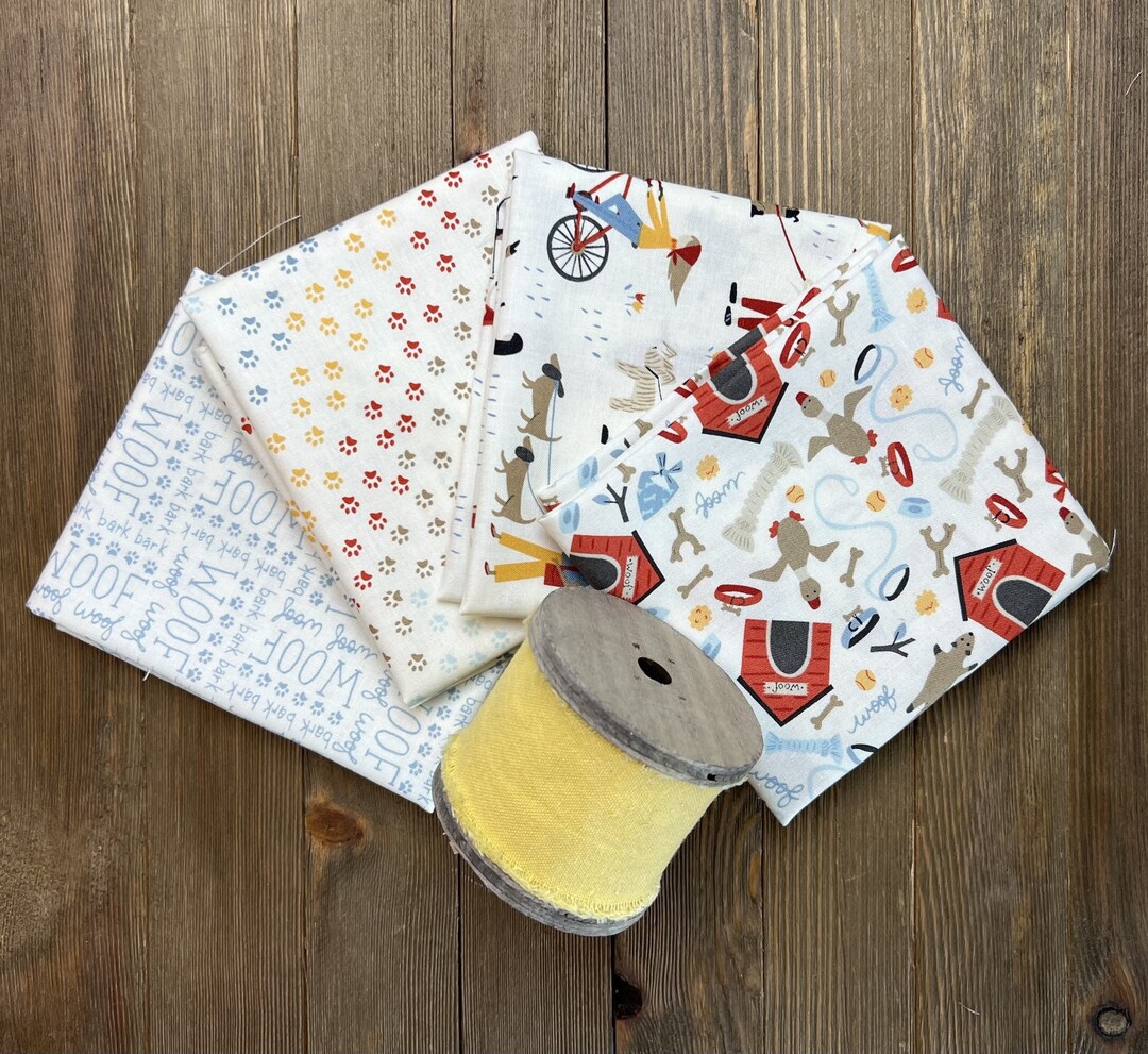 Dog Daze - Fat Quarter Bundle (4 Cream Fabrics) by Stacy Iest Hsu for ...