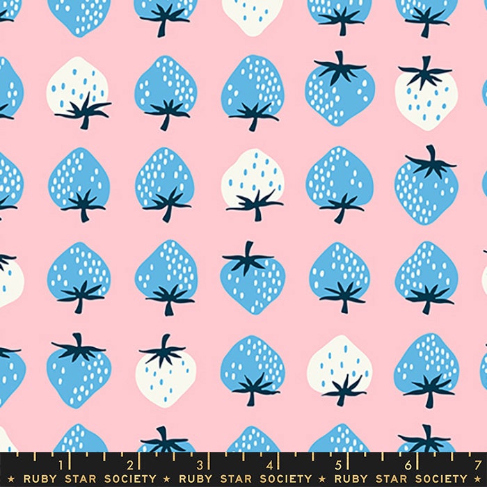 Strawberry Friends - 1/2 Yard Increments, Cut Continuously (RS5019-20 ...