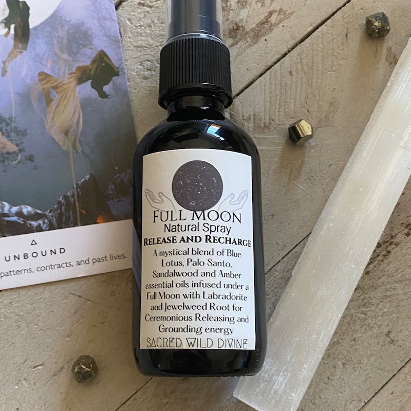 Moon Goddess Oil - Etsy