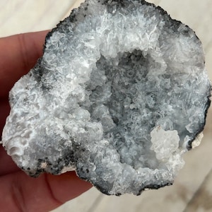 La Choya Trancas Geode Pair: Sparkly Druzy Chalcedony - Etsy