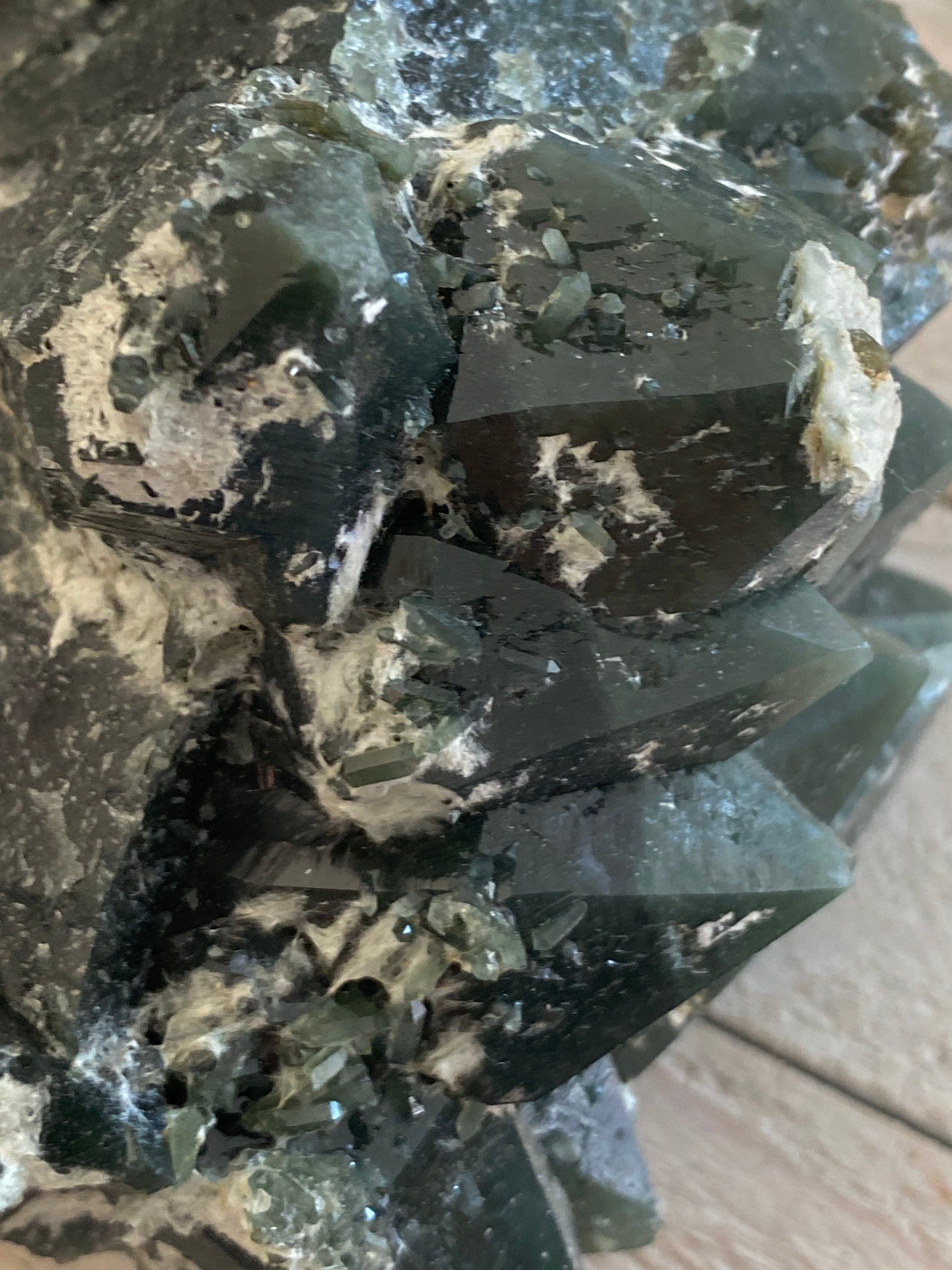 RARE Hedenbergite Prase Quartz From Inner Mongolia Green Prase Green ...