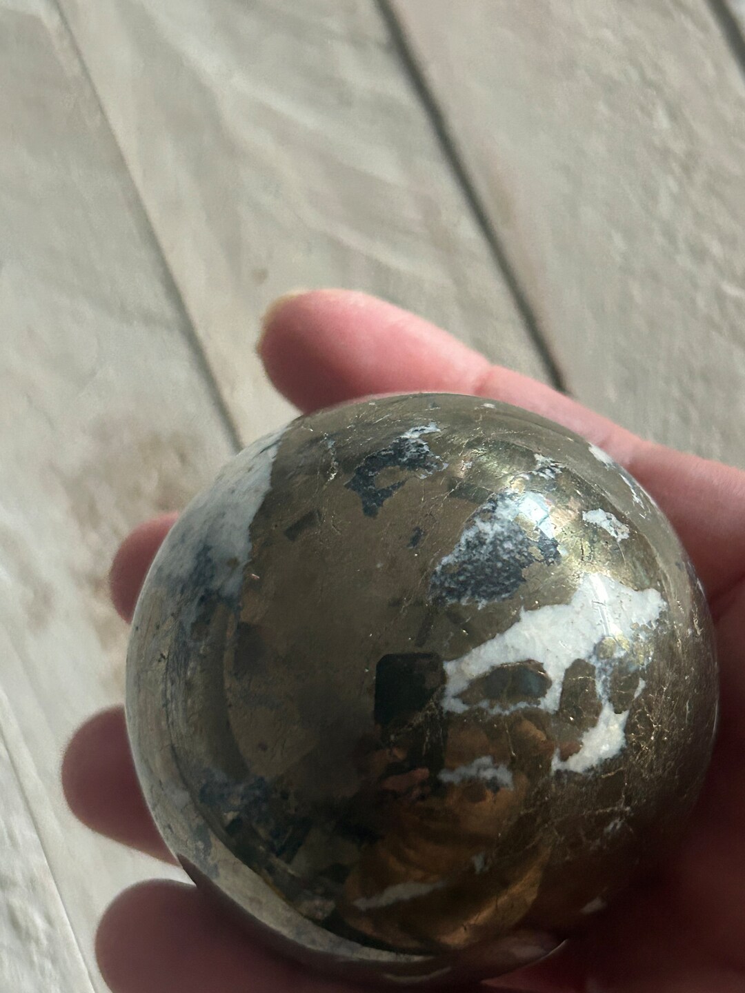 Orbe de pyrite de 2,5 po. Pyrite en manganèse et sphère de quartz Boule ...