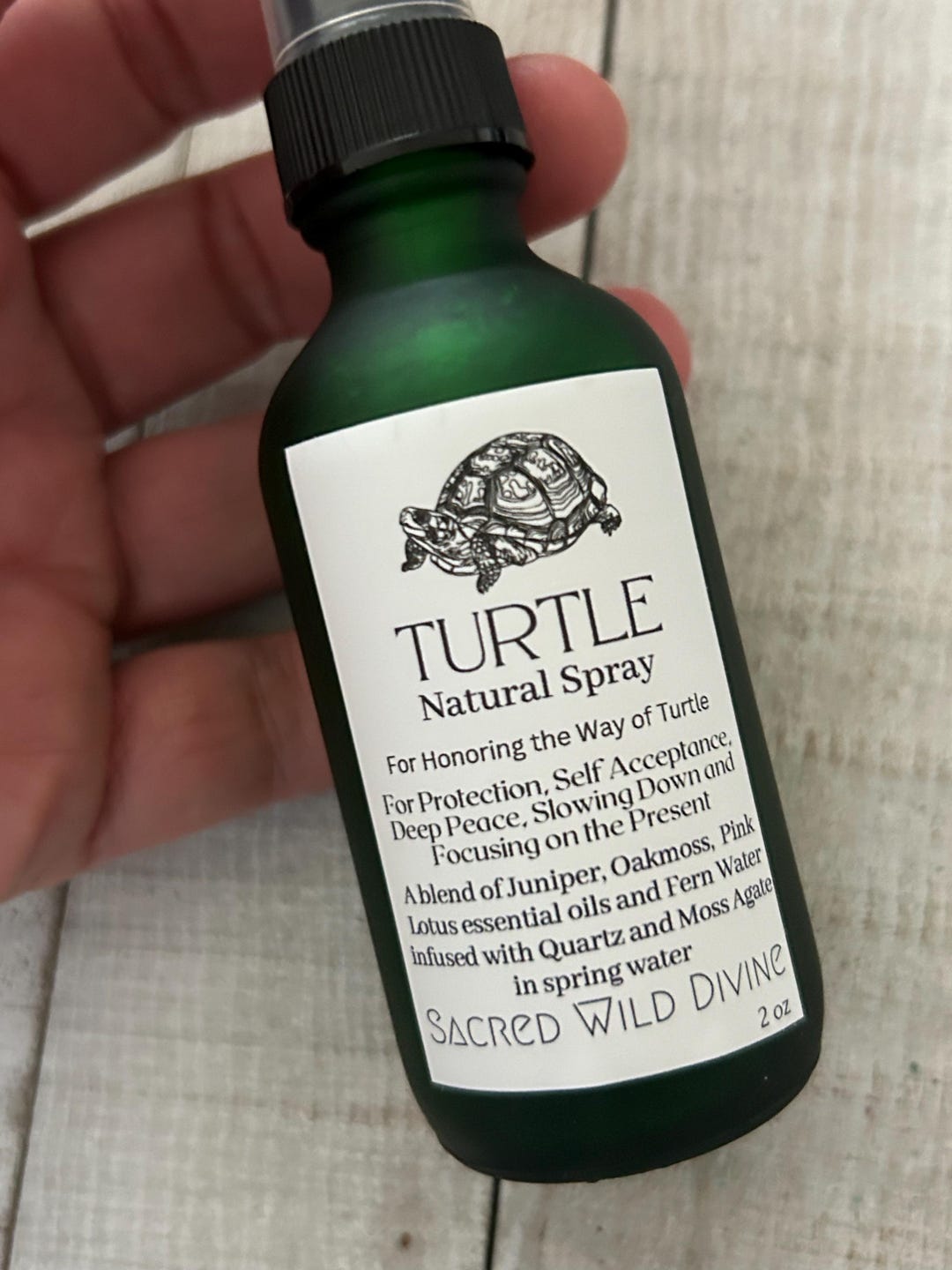 Turtle Essential Oil Spray: Juniper, Oak Moss, Lotus, Quartz - Etsy UK