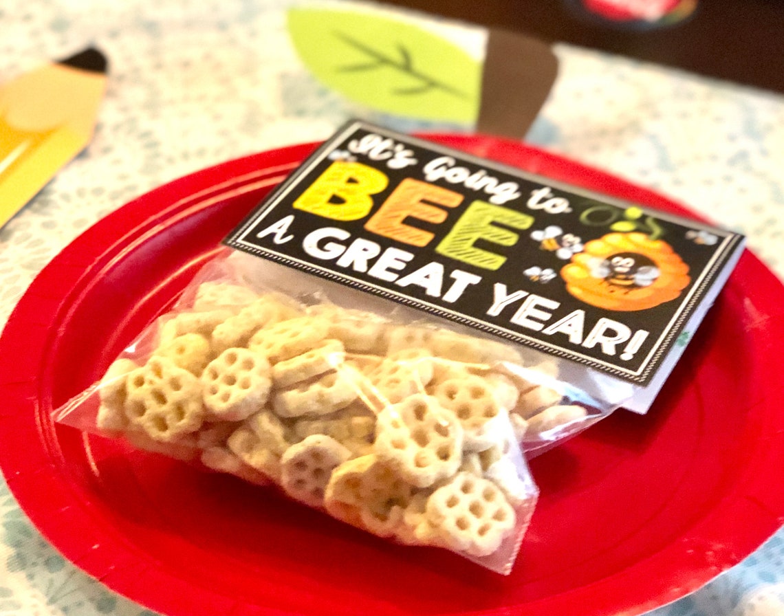 Printable Back to School Bag Topper, It's Going to BEE a Great Year Bag ...