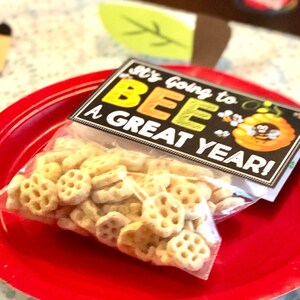 Printable Back to School Bag Topper, It's Going to BEE a Great Year Bag ...
