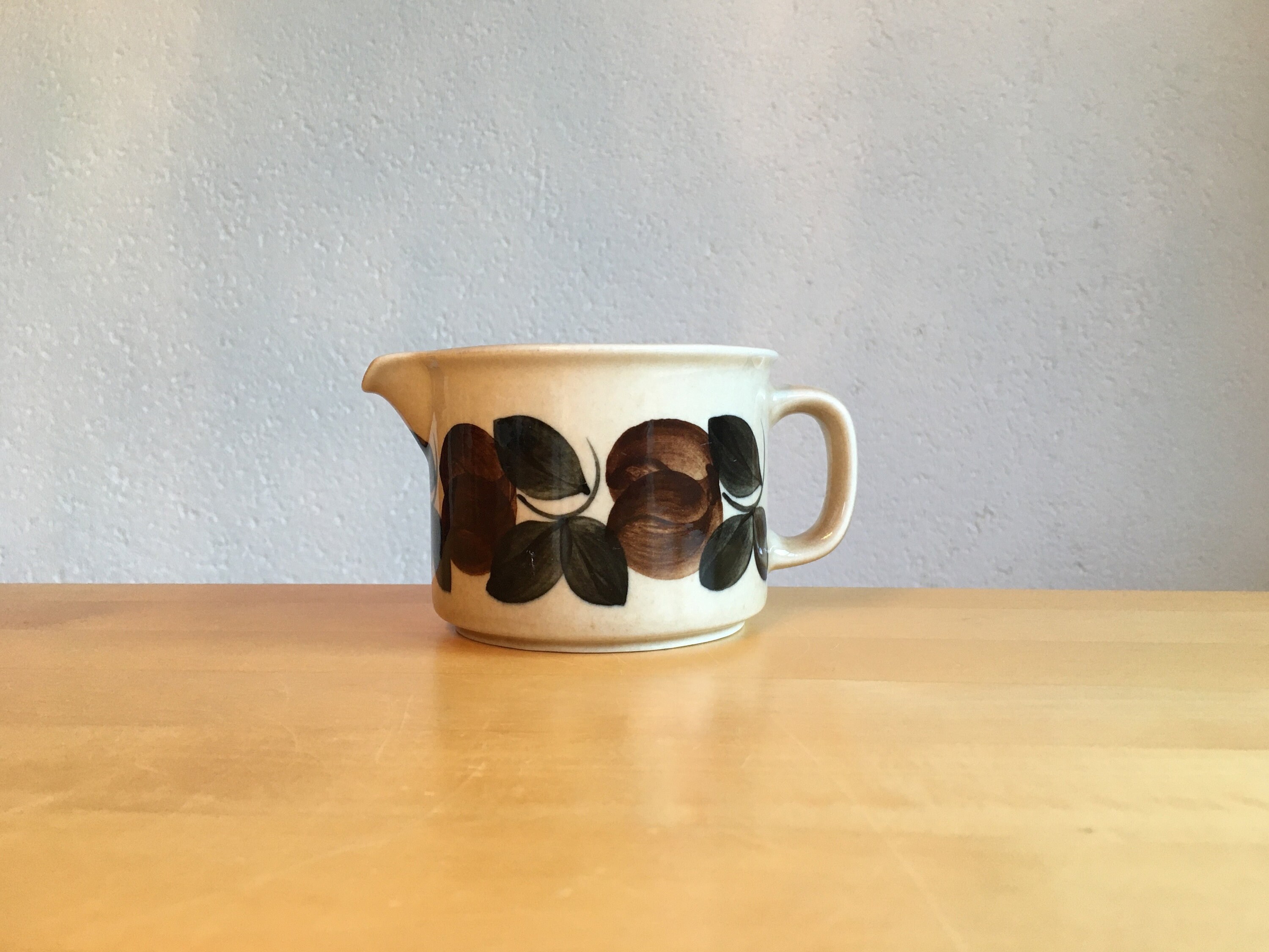 Vintage creamer, Arabia Finland Ruija pattern