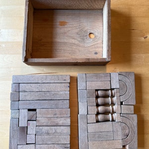 Rare 42-piece Vintage Wooden Construction Blocks Late 19th/early 20th ...