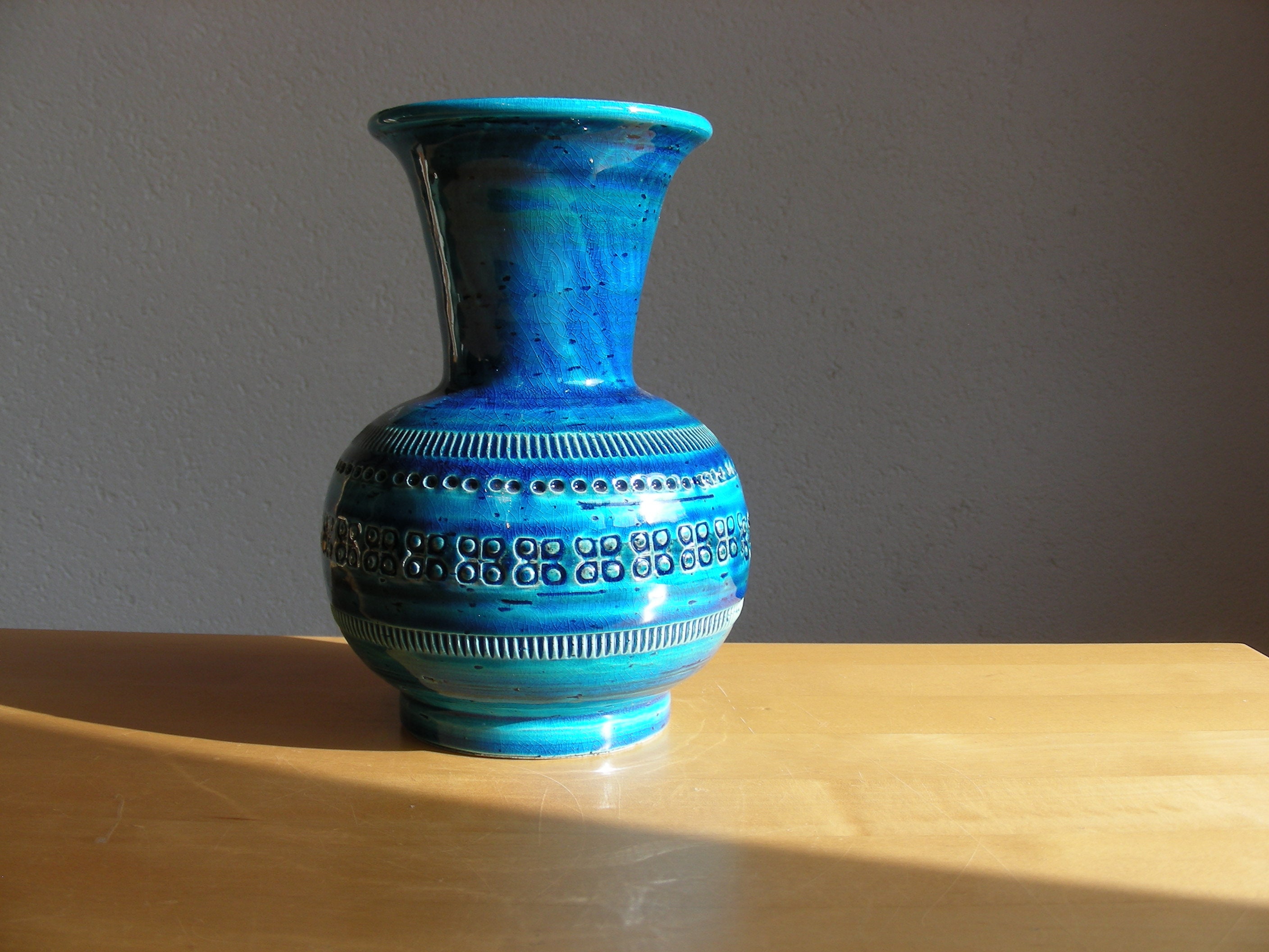 Bitossi vase, vintage round with long neck, Rimini Blue