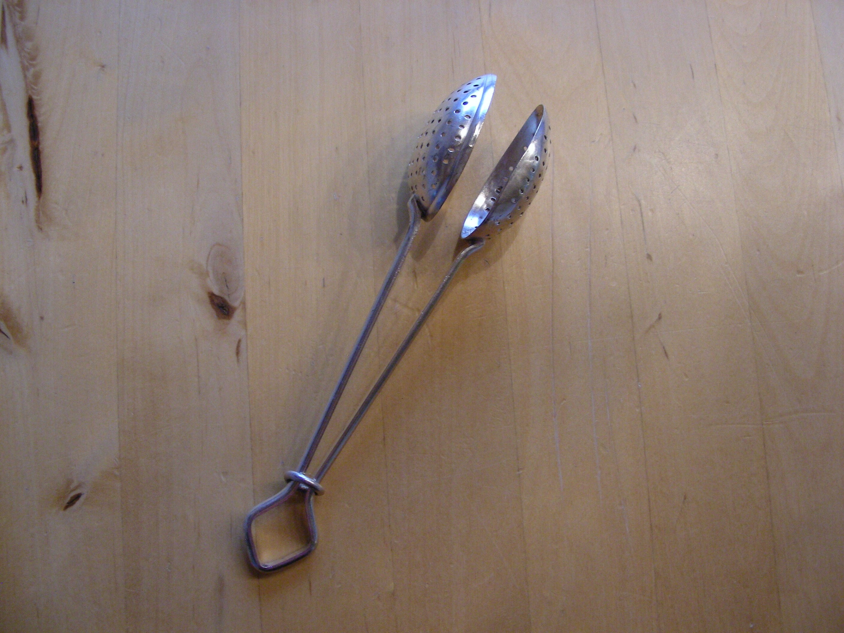 Silver plated tea sieve, tea strainer