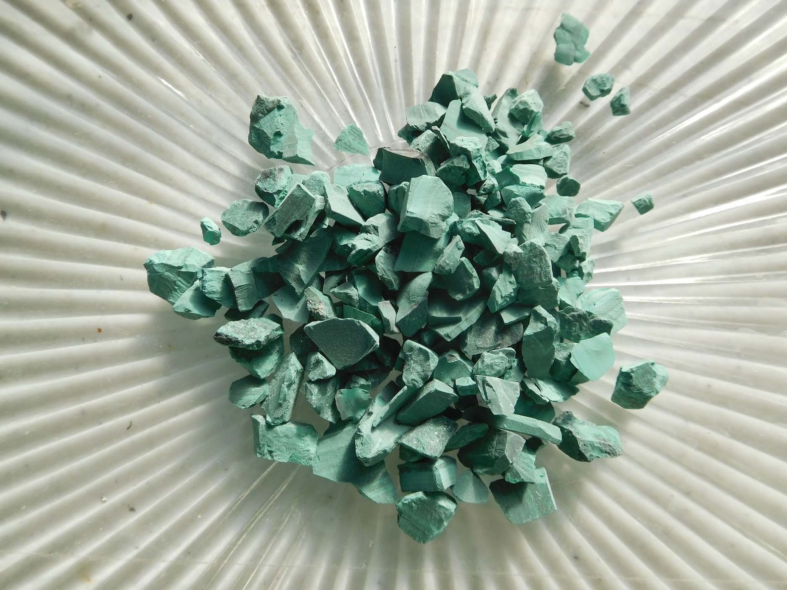 Malachite Crushed Medium Chips No Powder 100% Crystal Life+love! - Etsy