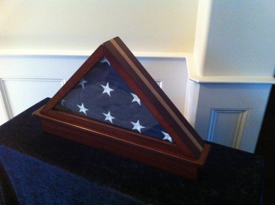 Memorial Flag Display Case With Maple Inlay - Etsy