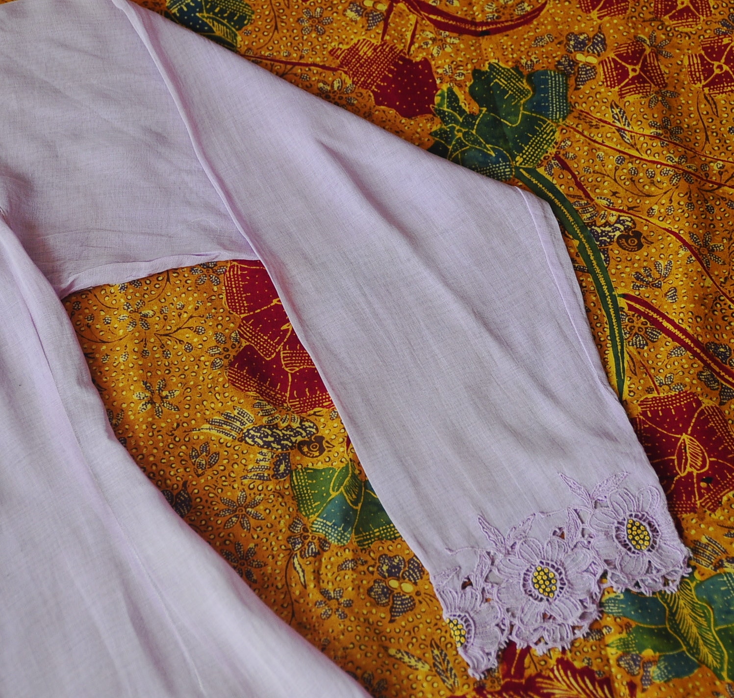 Vintage Purple Indonesian Kebaya With Zinnia Flower Embroidery ...