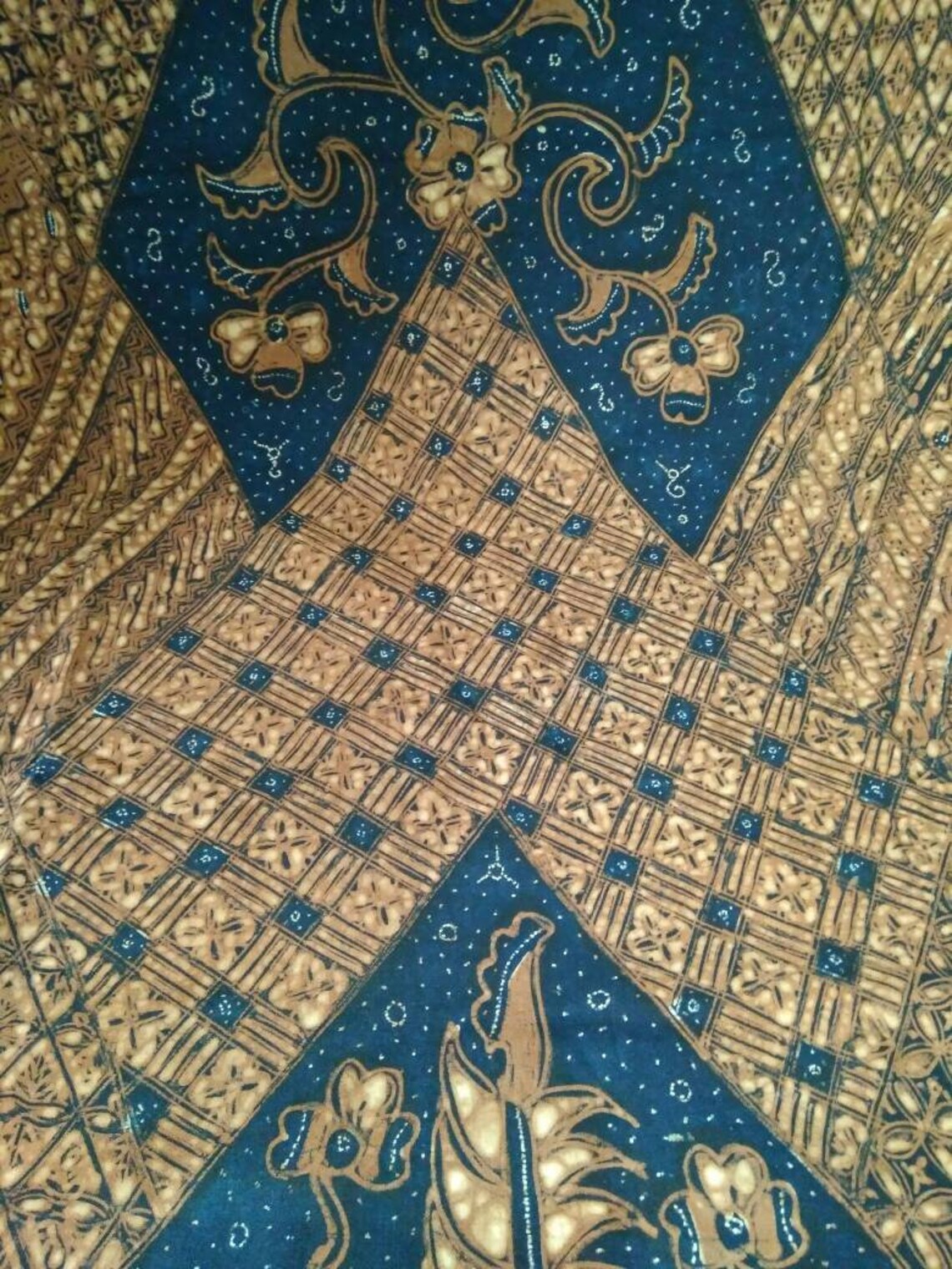 Unique Indonesian Hand Drawn Javanese Batik Sogan Tambal With Mixed ...