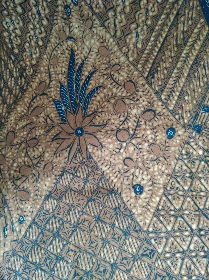 Unique Indonesian Hand Drawn Javanese Batik Sogan Tambal With Mixed ...