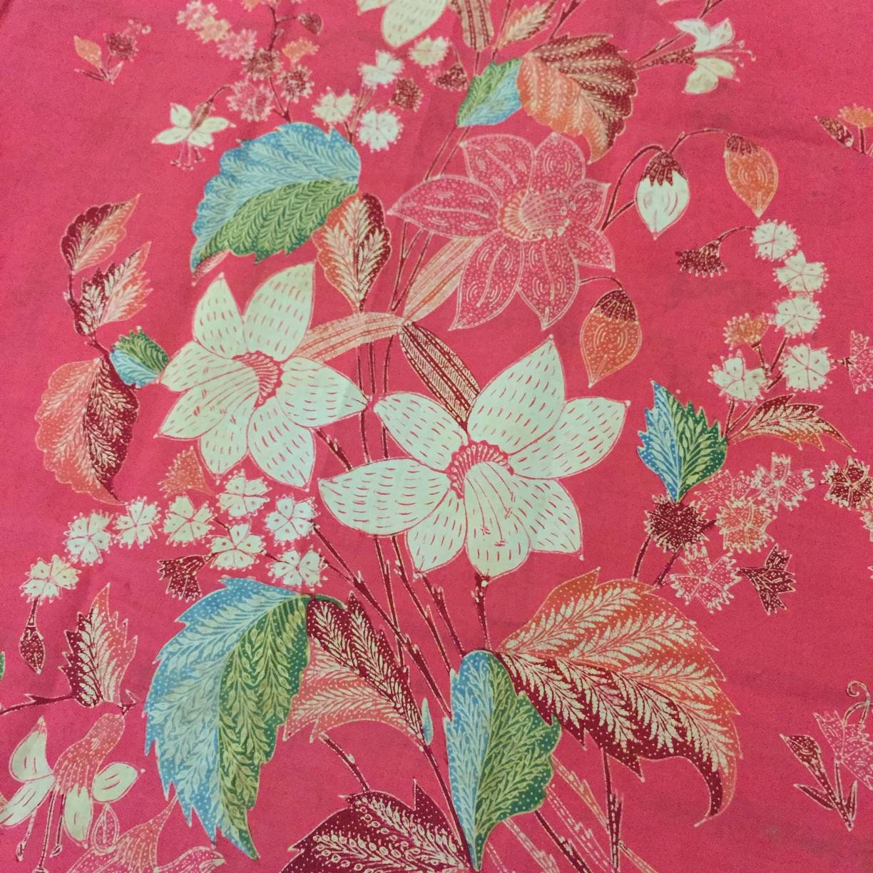 Vintage Indonesian Hand Drawn Batik Sarung Dutch belanda With Lilies ...