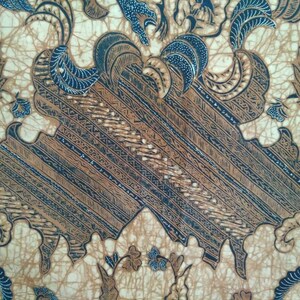 Vintage Indonesian Hand Drawn Javanese Batik Sekarjagad With Phoenix ...