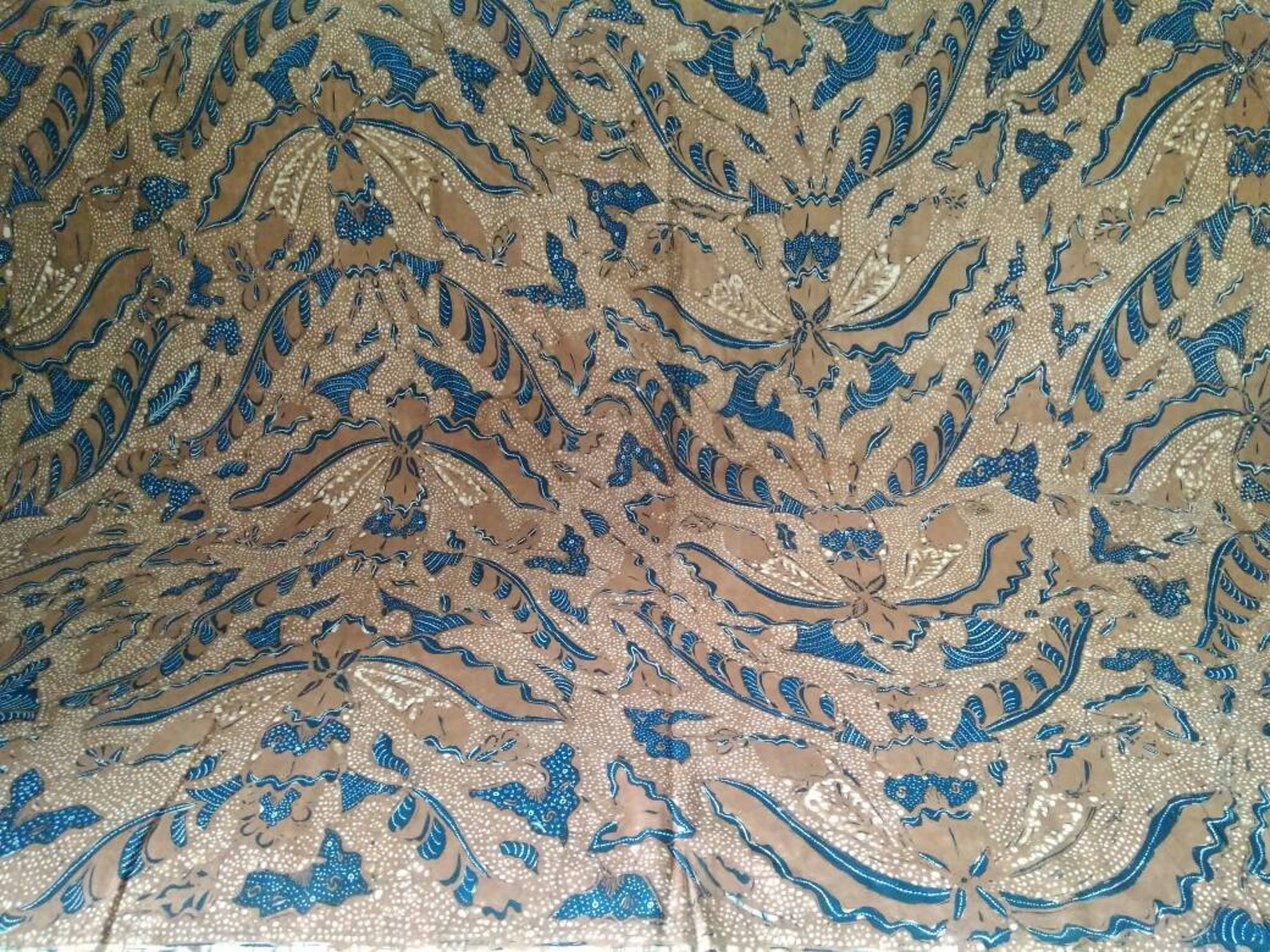 Unique Indonesian Hand Drawn Javanese Batik From Solo, Batik Pisan Bali ...