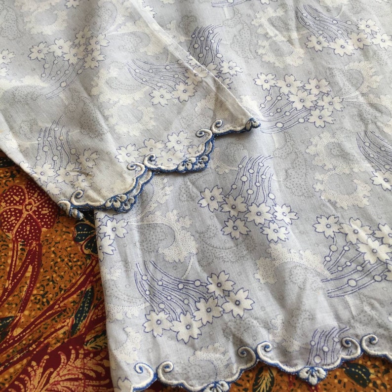 Vintage Indonesian Kebaya in Light Blue With White Floral Motif ...