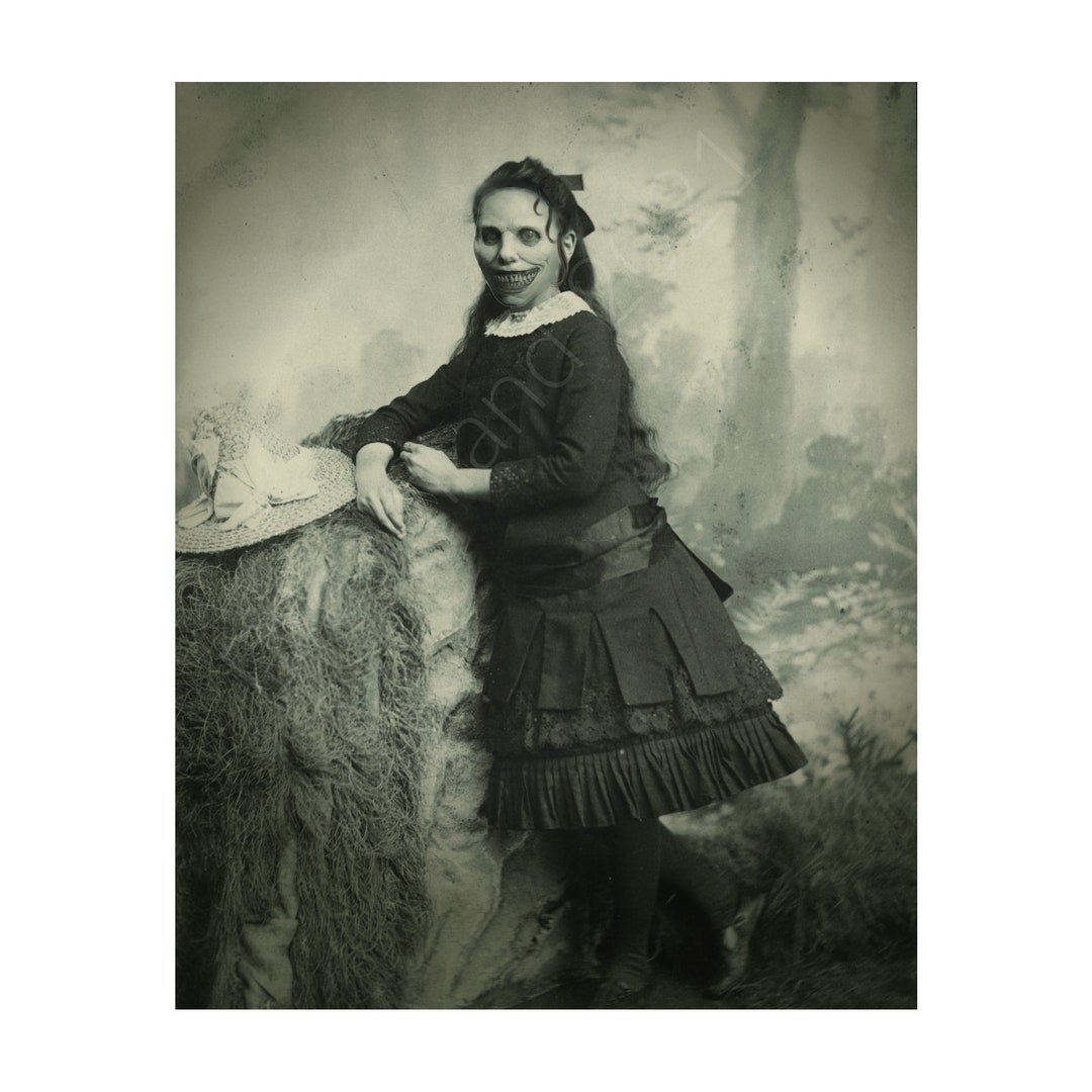 Demon Girl Horror Portrait Vintage Printable Photo Victorian Wall Art ...