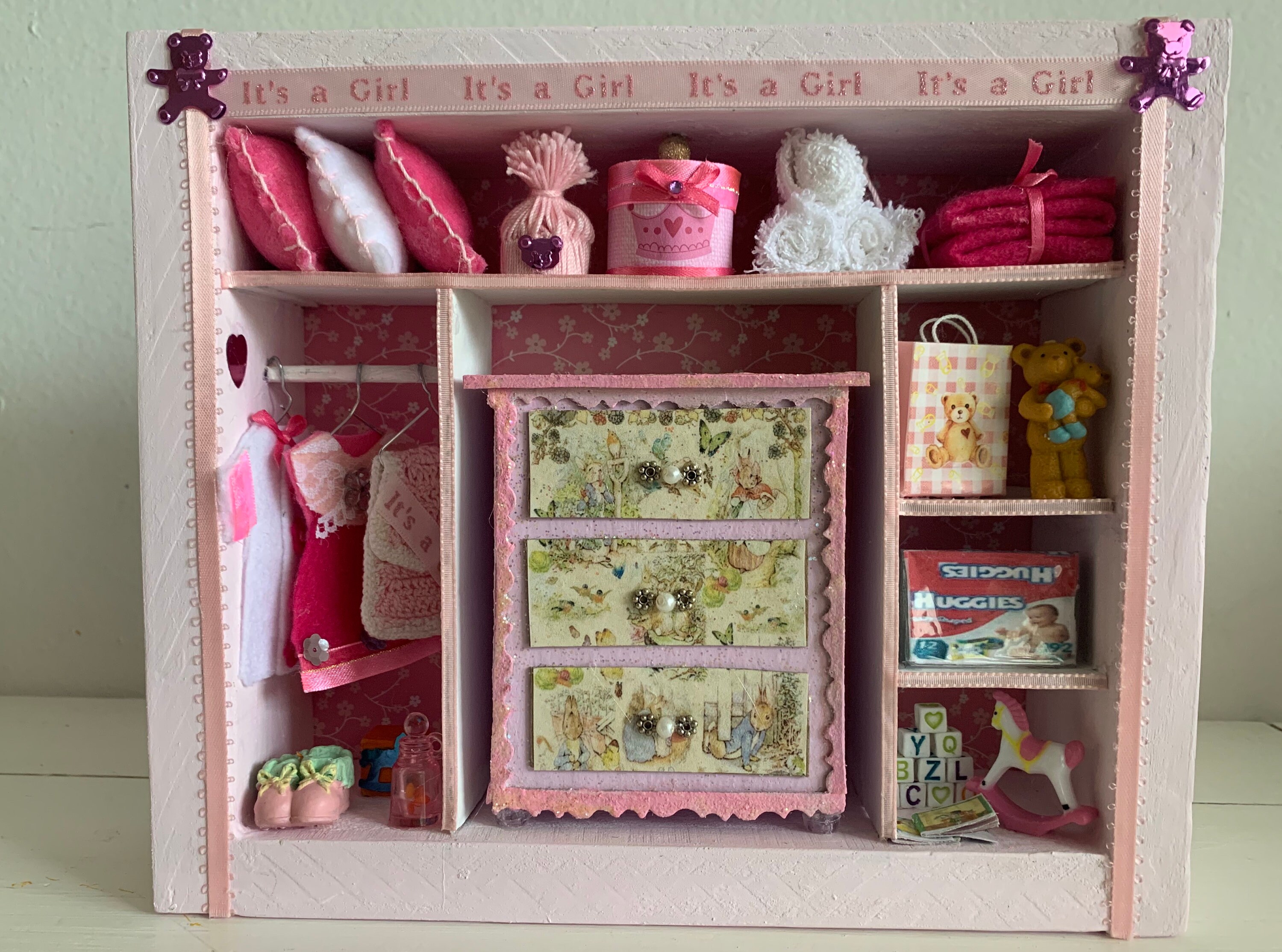 Baby Girl. Miniature Scene .Shadow Box .Unique 3D Girl Shadow - Etsy.de