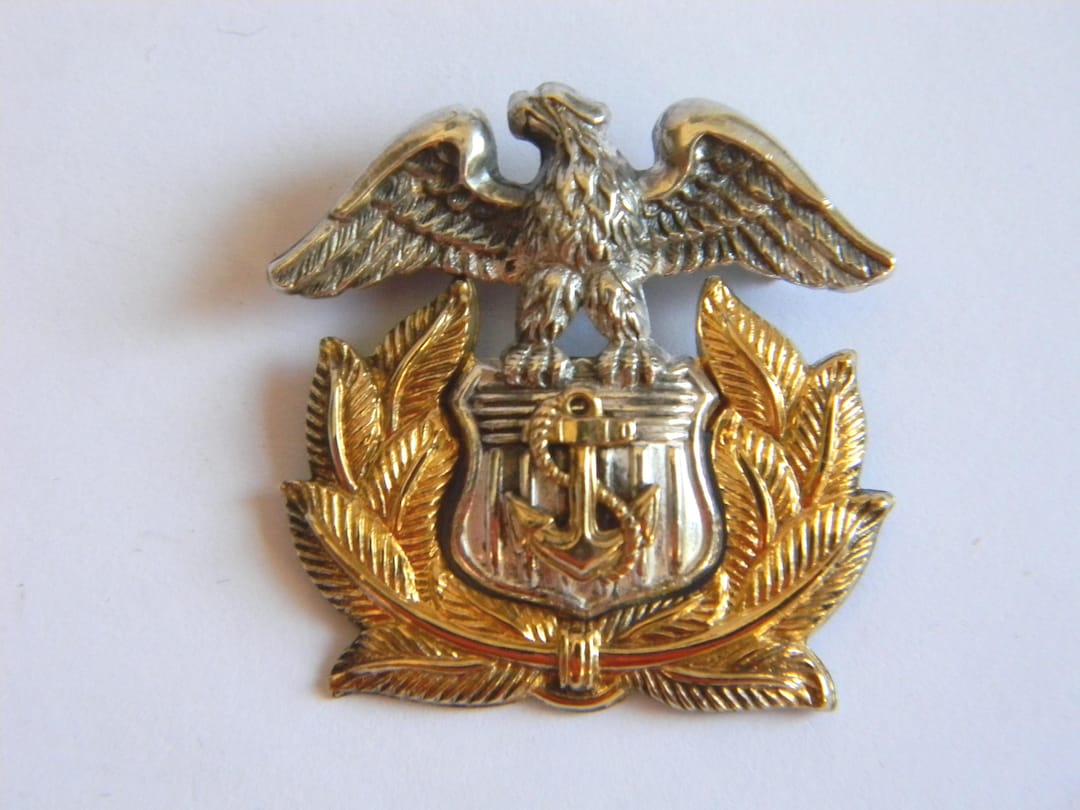 WW2 US Merchant Marine Officer Cap Badge Insignia Vanguard 10k G.F ...