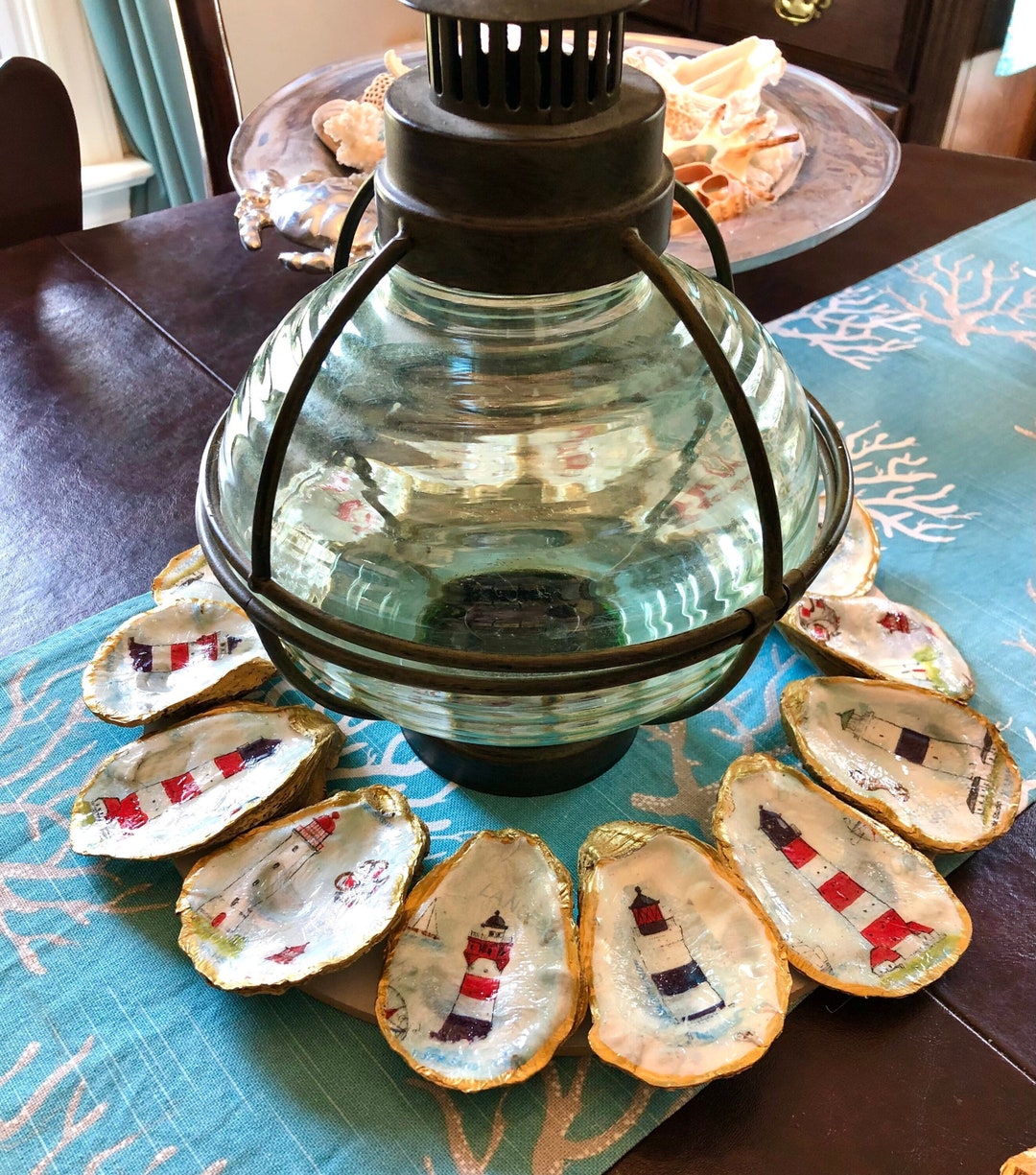 Decoupaged Chesapeake Bay Oyster Shell Wreath Centerpiece Lighthouse ...