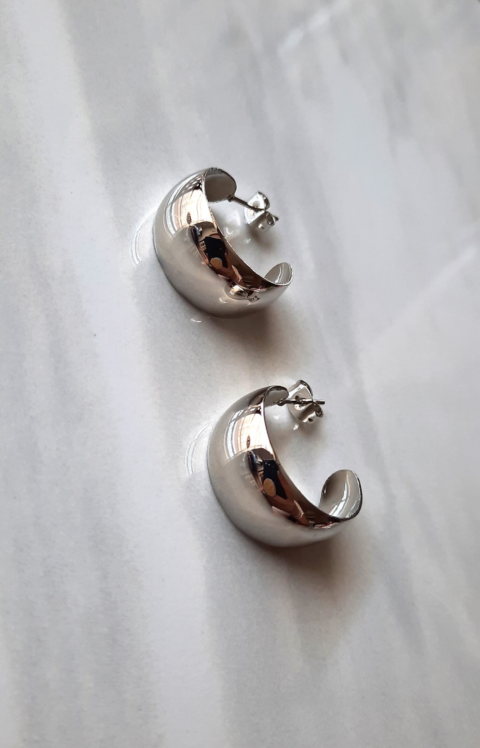 Polished Chunky Smooth Stainless Steel Silver Half Hoops Earrings, Open ...