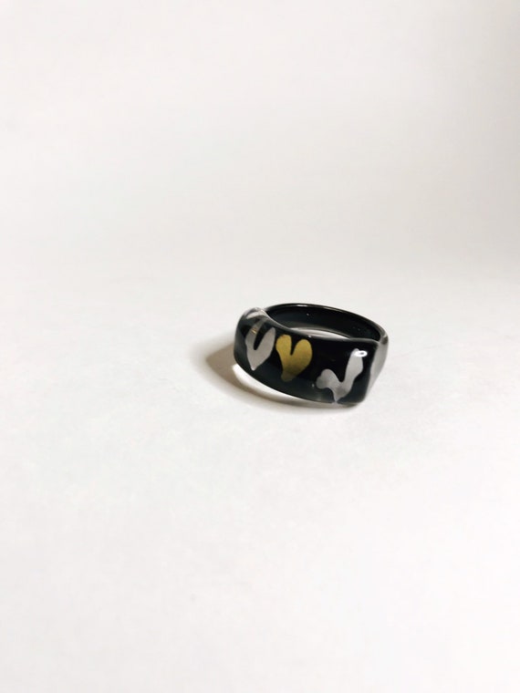 Vintage Lucite Heart Ring 1990s Mod Plastic Ring Size… - Gem