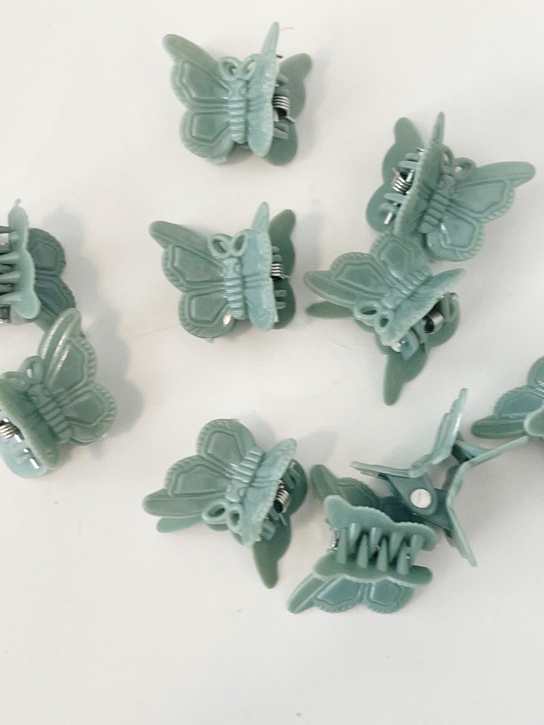 Light Gray Butterfly Clips 1990s Hair Claw Style 90s Style Butterfly ...