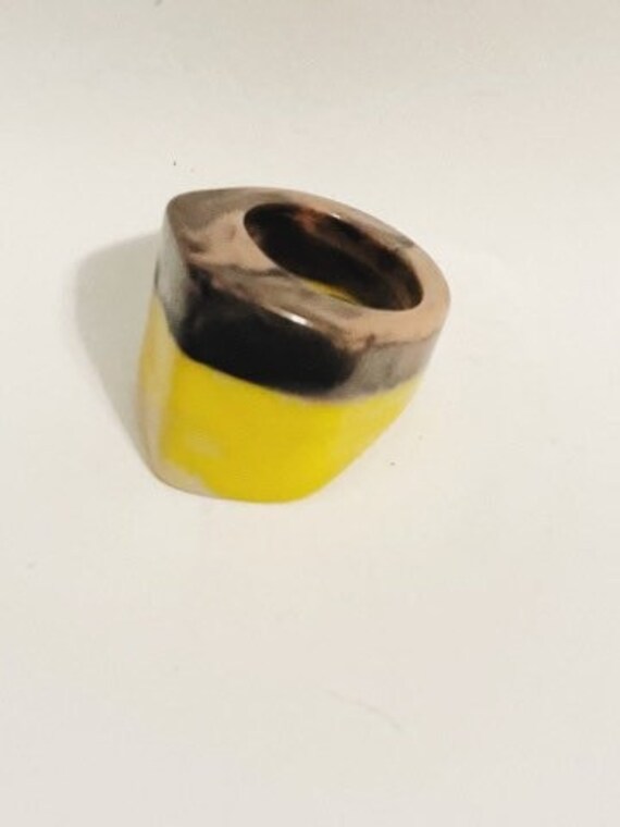 Vintage mod acrylic ring - Gem