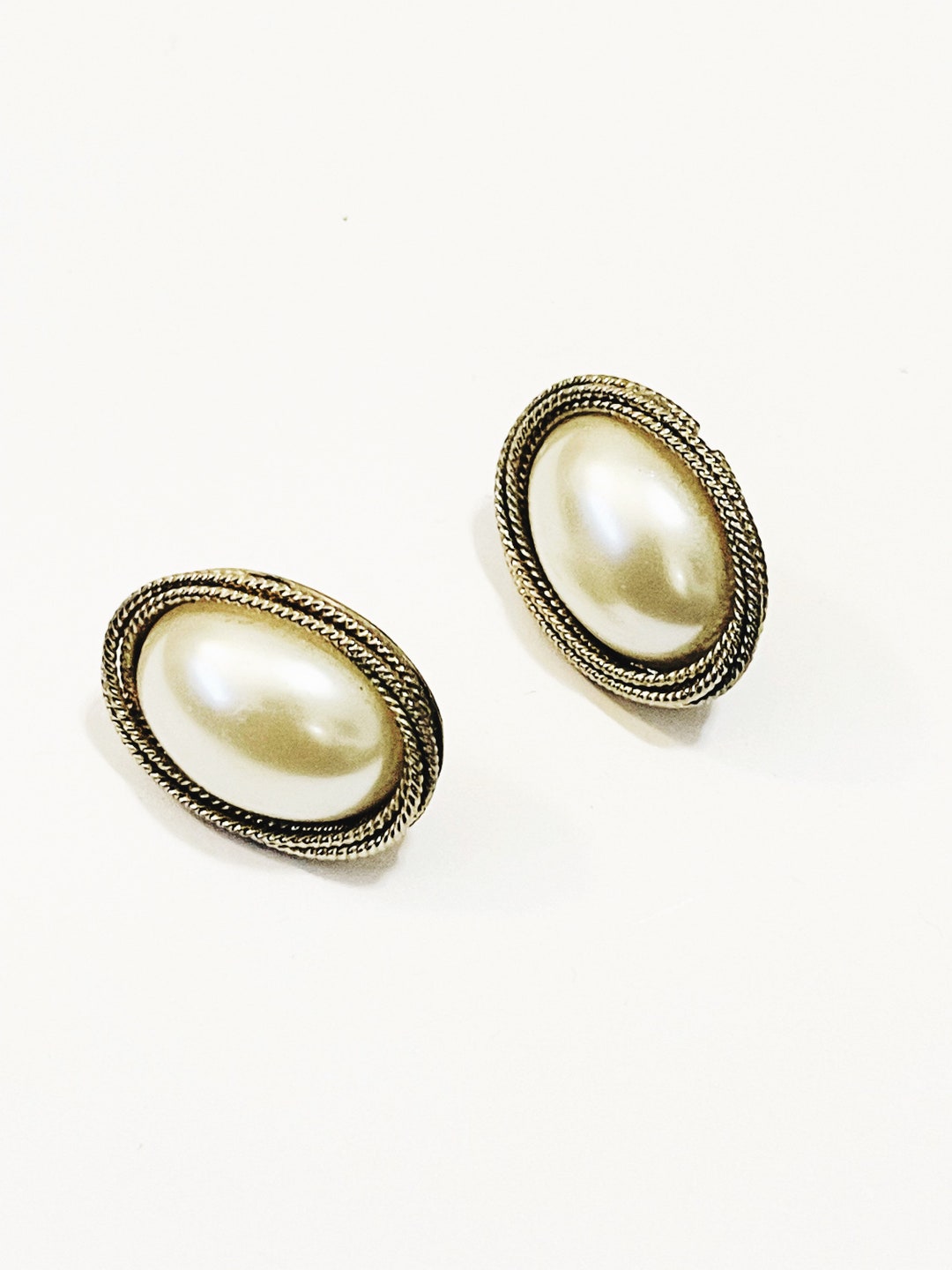 1990s Big Oval Pearl Post Earrings Metal and Pearl Button Earrings ...