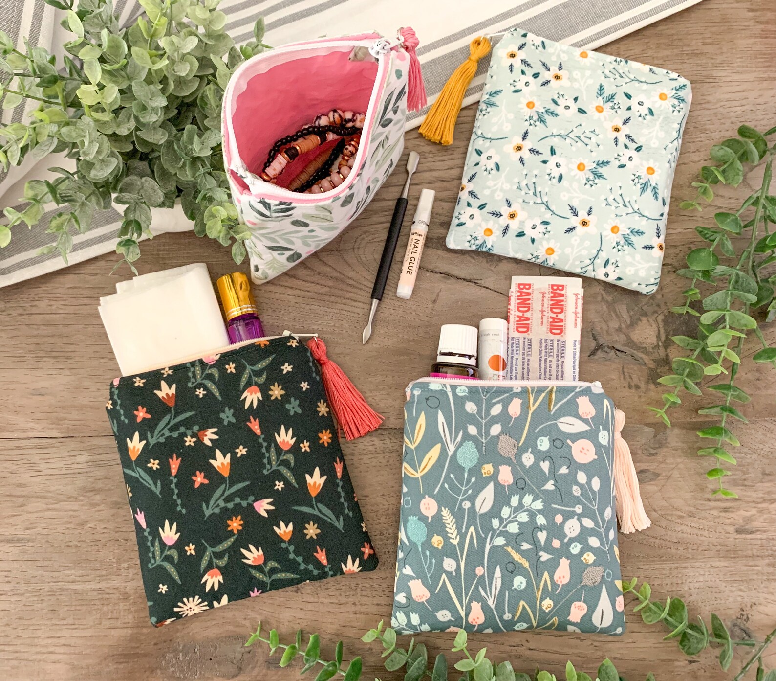 Small Zipper Pouch Essentials Bag Grab and Go Bag Toiletry - Etsy