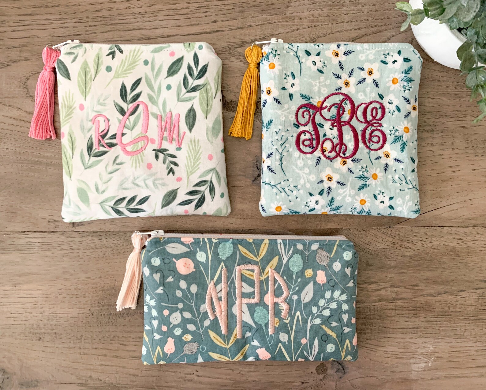 Small Zipper Pouch Essentials Bag Grab and Go Bag Toiletry - Etsy