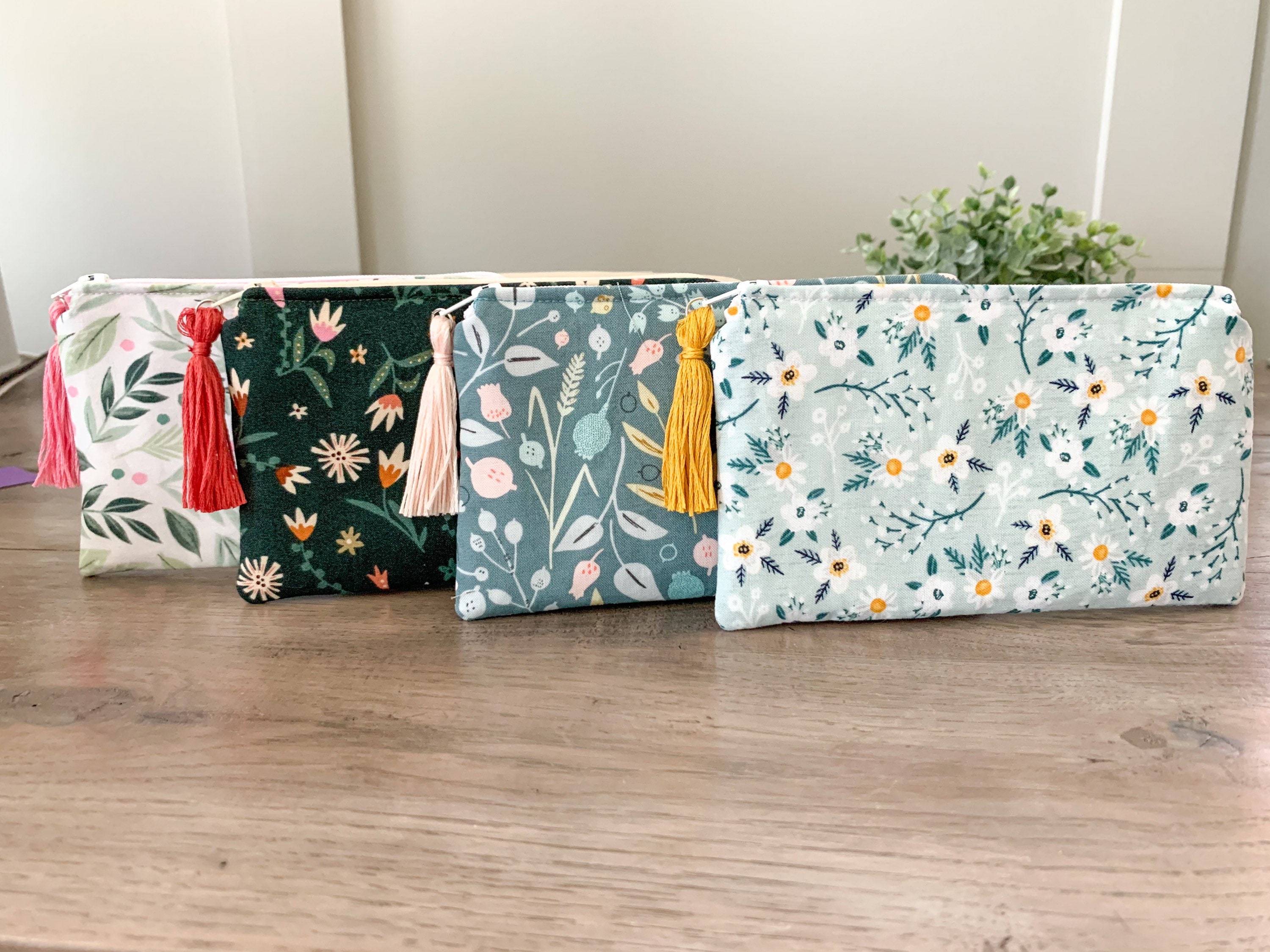 Small Zipper Pouch Essentials Bag Grab and Go Bag Toiletry | Etsy