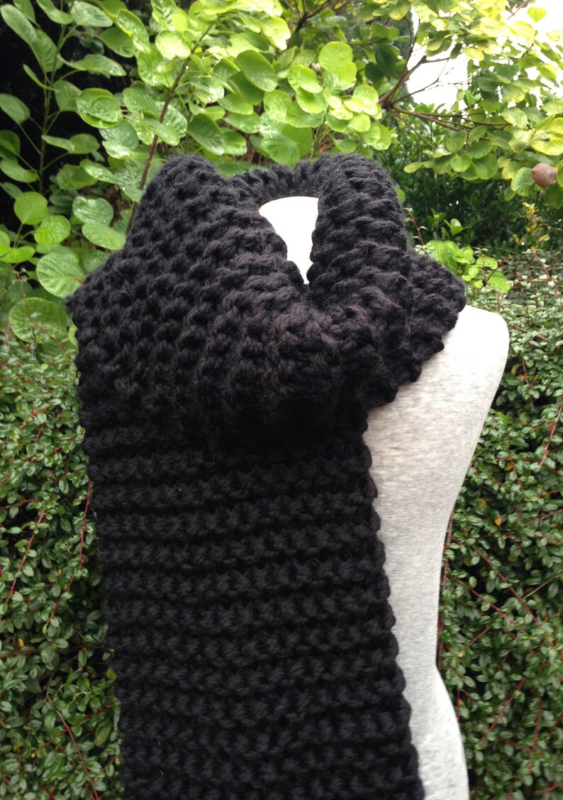 Men Scarf, Chunky Knit Scarf, Black Knit Scarf, Chunky Yarn, Hand ...