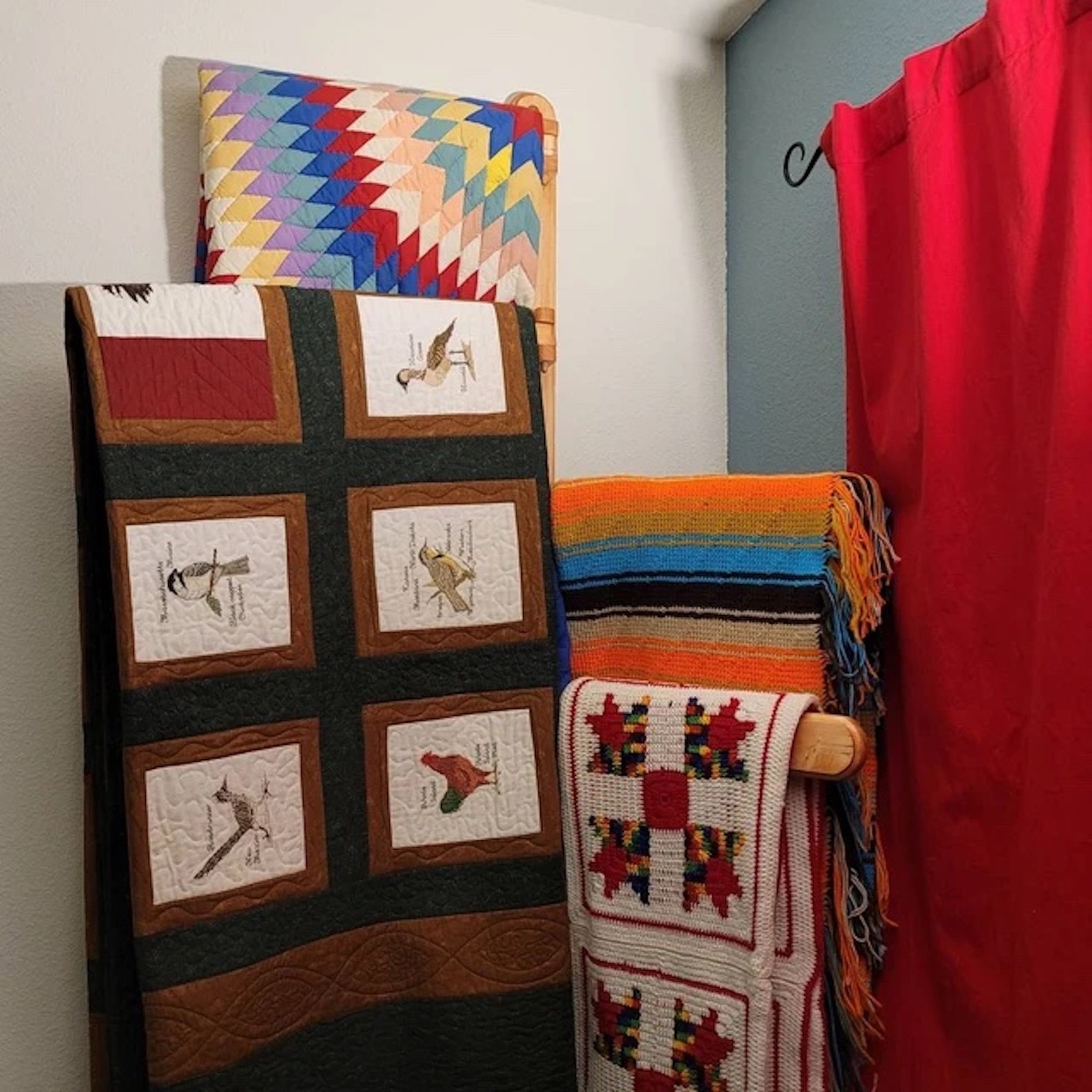 Swing Arm Wall Mounted Quilt Rack - Etsy