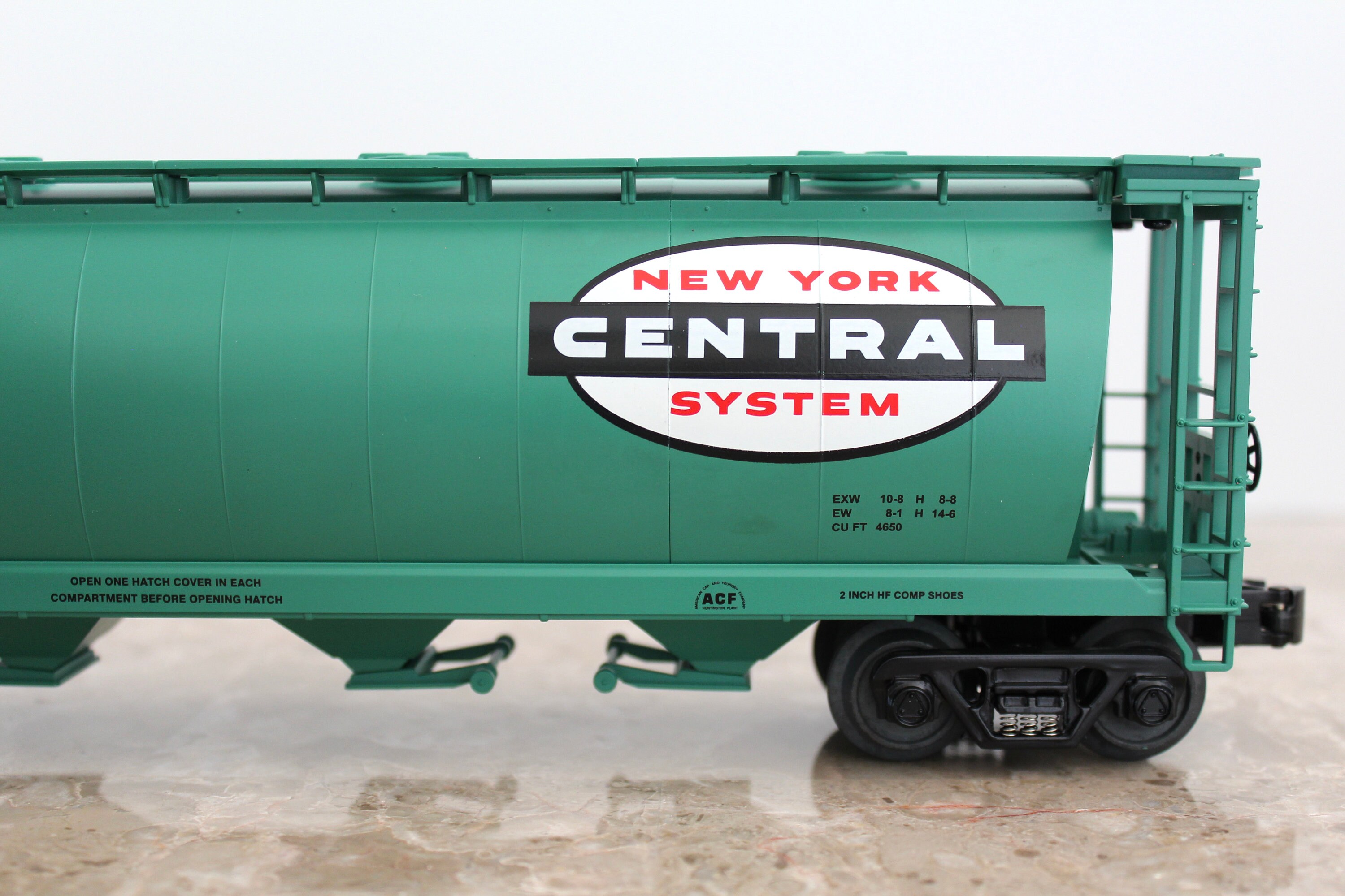 MTH New York Central Four Bay Cylindrical Hopper Car - MTH Rolling ...