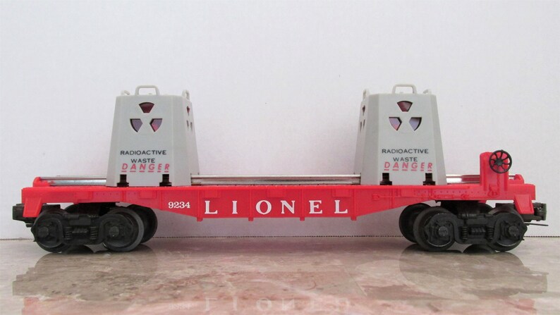 Lionel Radioactive Waste Car With Illuminated Waste Containers Lionel Rolling Stock No. 9234 ...