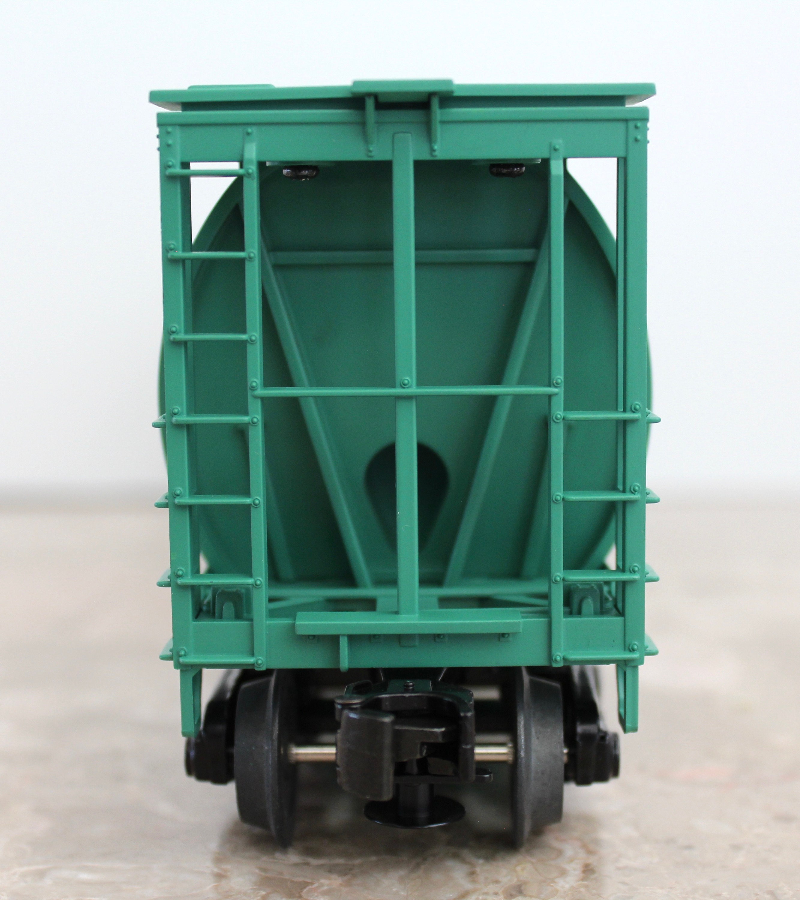 MTH New York Central Four Bay Cylindrical Hopper Car - MTH Rolling ...