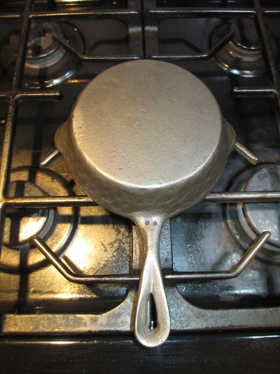 Vintage Ugly Hammered Cast iron Skillet 3 | Etsy