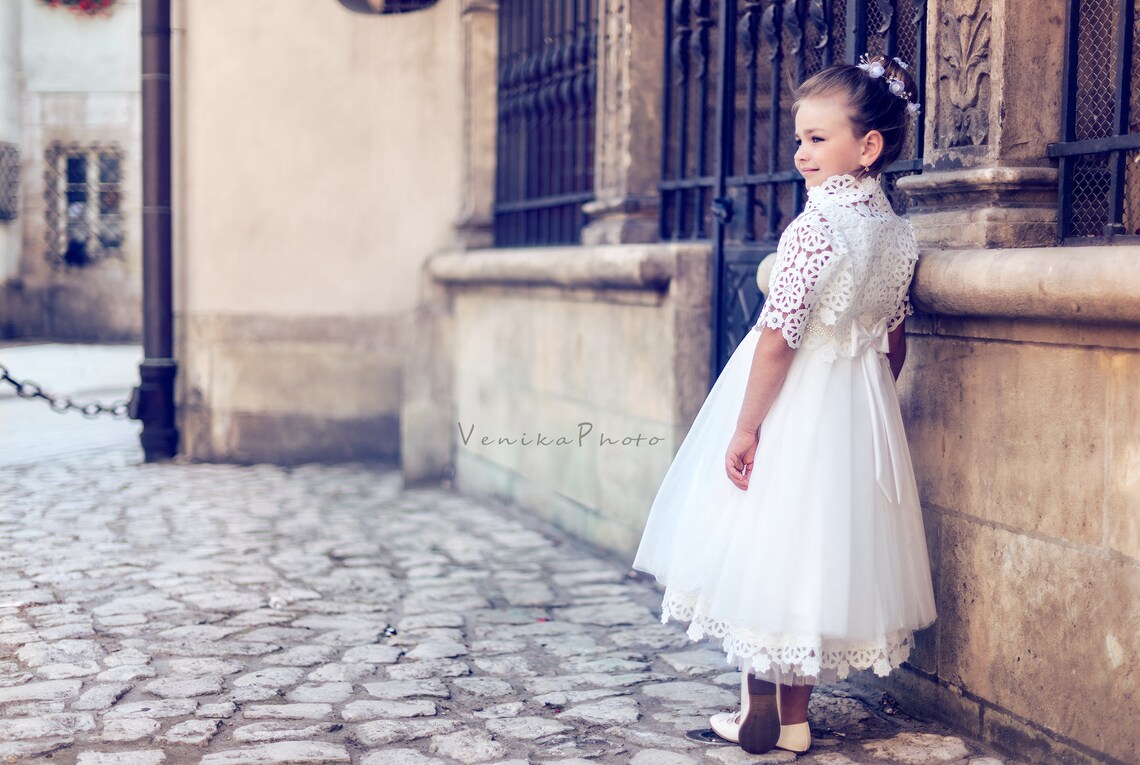 Beautiful Tulle First Holy Communion Dress I off White Colour With Lace ...