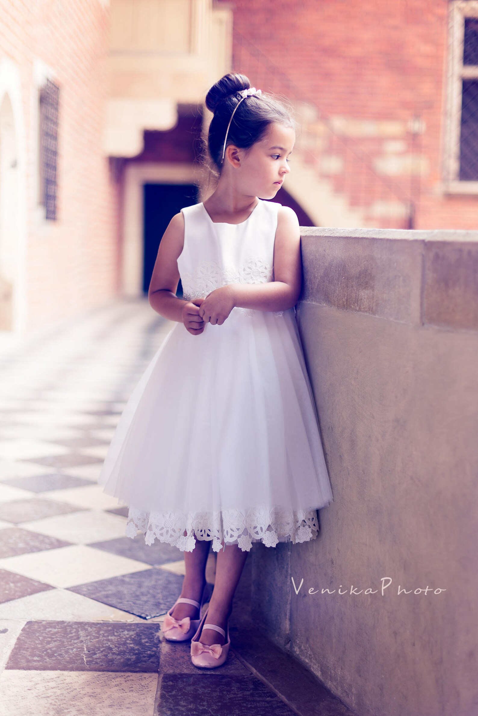 Beautiful Tulle First Holy Communion Dress I off White Colour With Lace ...