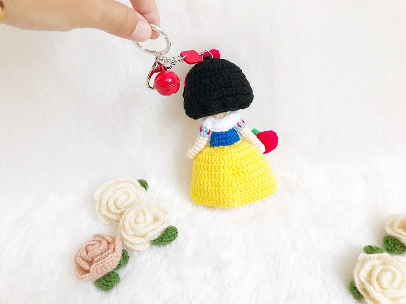 Snow White Princess Key ring Crochet Snow white Amigurumi | Etsy