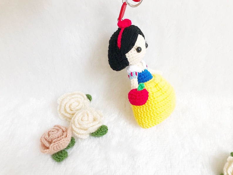 Snow White Princess Key ring Crochet Snow white Amigurumi | Etsy