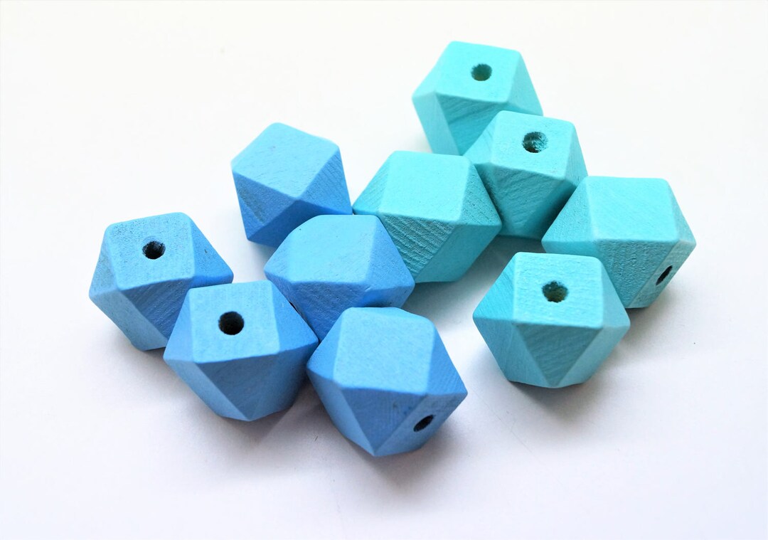 Set of 10 Polygon Beads in Natural Wood, Painted Light Green, Light ...