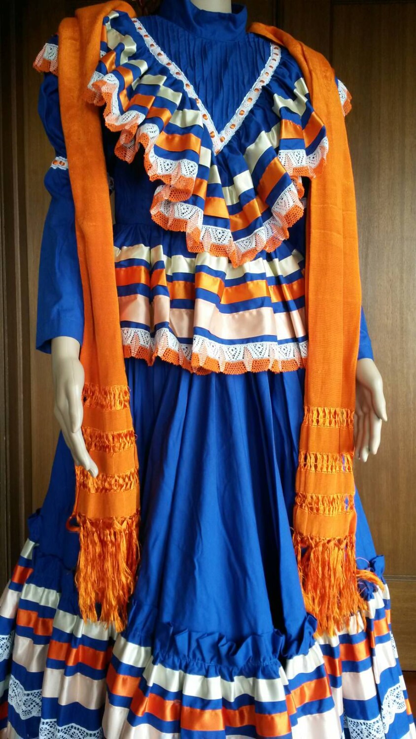 MEXICAN FOLKLÓRICO Jalisco Mariachi Outfit Professional Dance Adelita ...