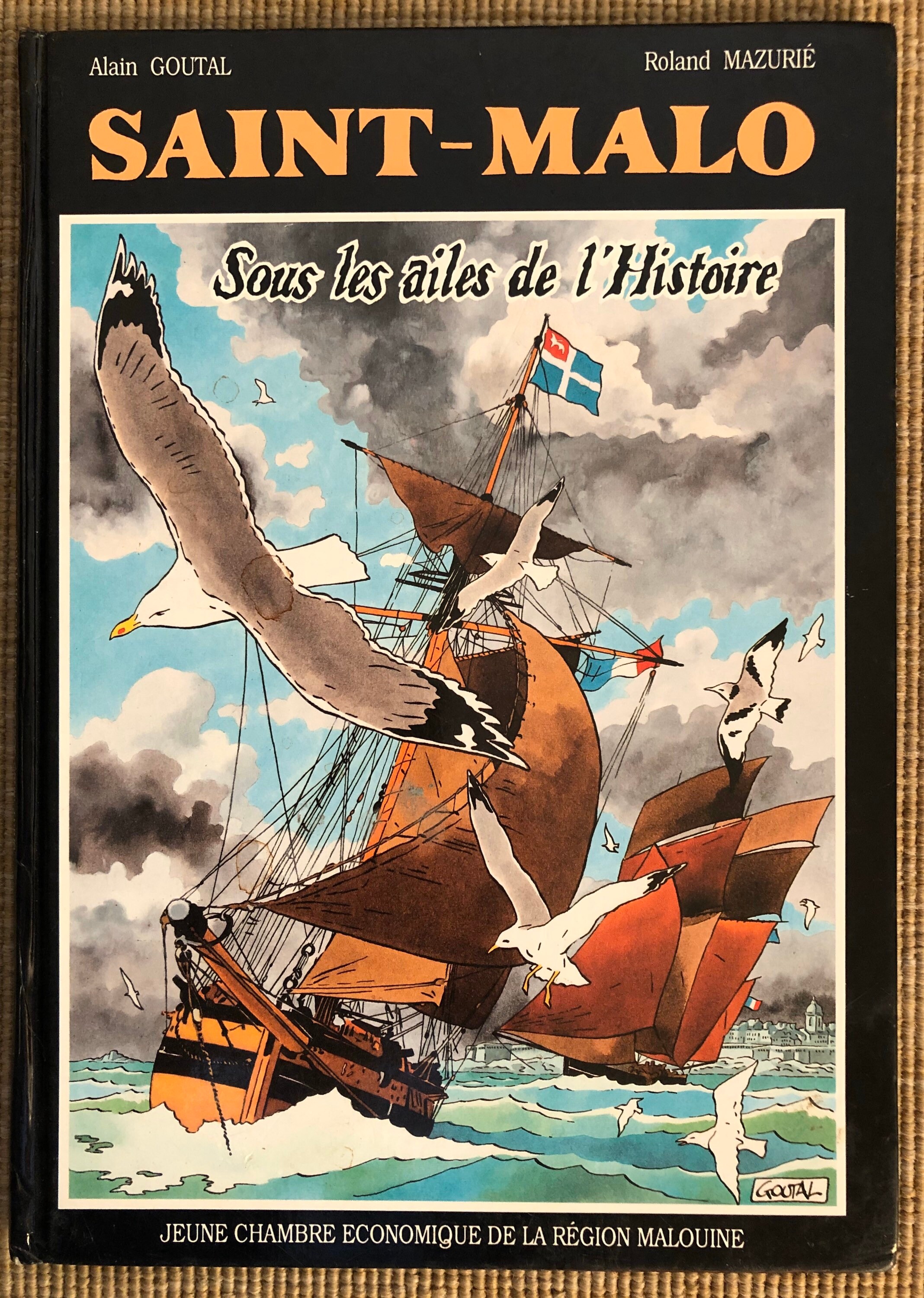 French Childrens Book Bande Desinée Graphic Novel Saint-malo Sous Les ...